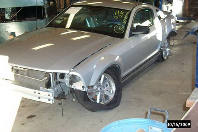 Lo que no debes hacer nunca a un Ford Mustang… ni a cualquier coche ...