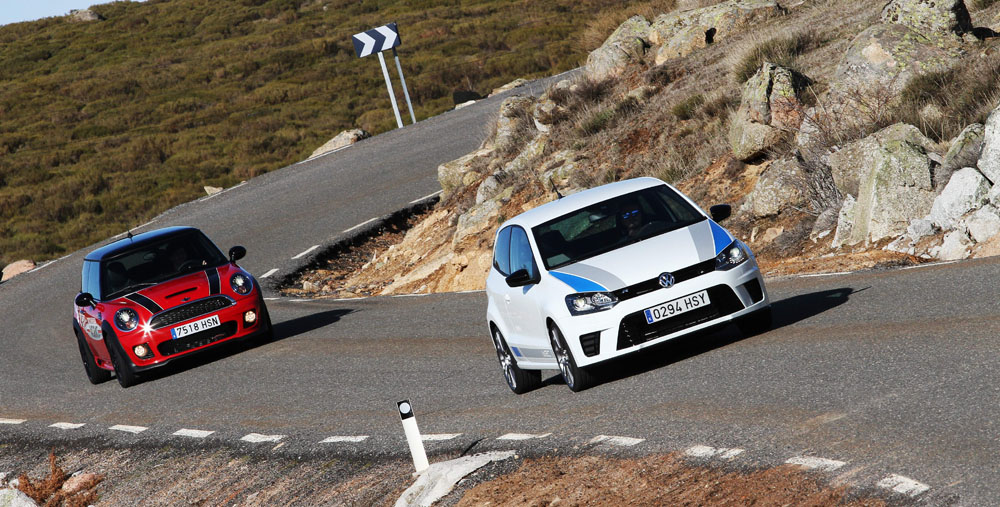 COMPARATIVA: Volkswagen Polo WRC R vs MINI JCW - Periodismo del Motor