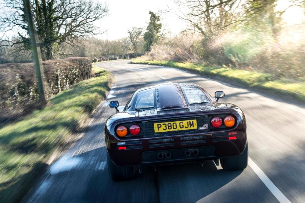 Rowan Atkinson pone a la venta su McLaren F1 por 8 millones de libras ...