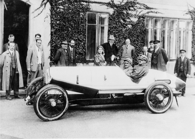 Las familias que escribieron la historia del automóvil: los Porsche ...