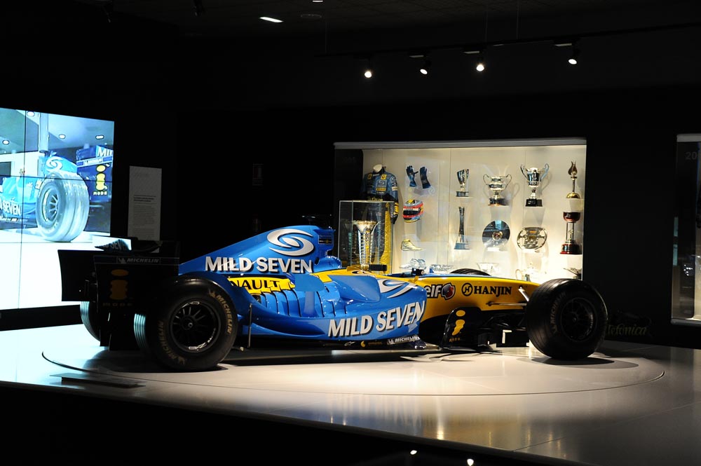 Fernando Alonso inaugura su museo y el circuito - Periodismo del Motor
