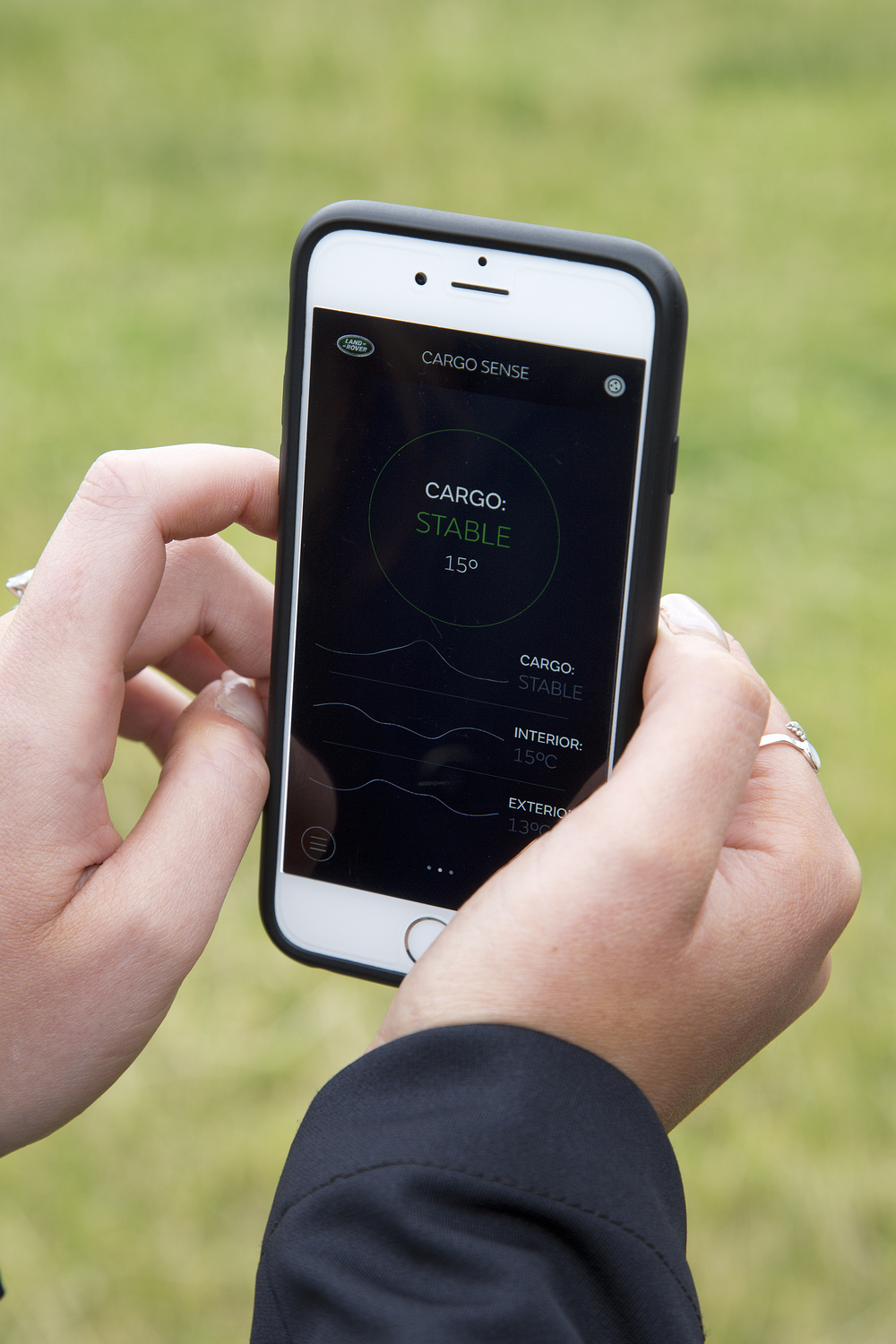 Transparent Trailer: remolques ‘invisibles’ gracias a Land Rover ...