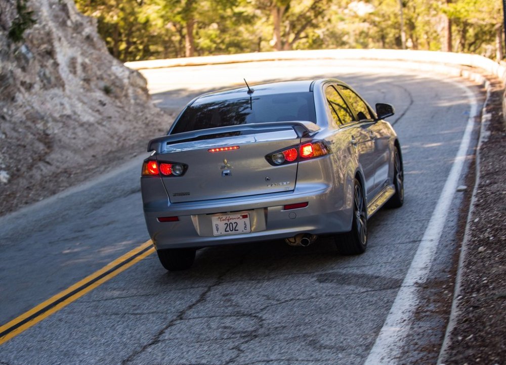 Mitsubishi Lancer 2016: restyling para el mercado americano ...