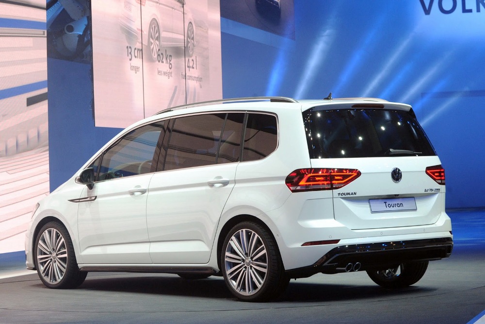 Volkswagen Touran R-Line 2015: deportivo y familiar - Periodismo del Motor
