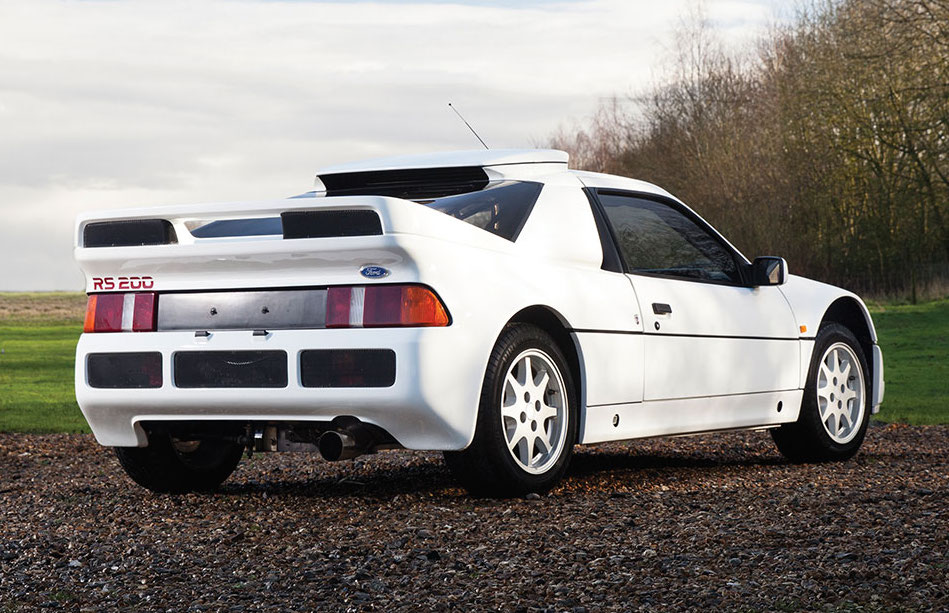 A subasta un Ford RS200 Evolution con 600 CV y 450 kilómetros ...
