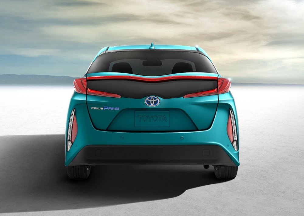 Toyota Prius Prime, el nuevo híbrido enchufable en Nueva York ...