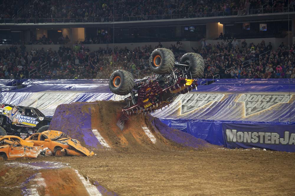La Monster Jam 2016 regresa a España con giros de 360º en el aire ...