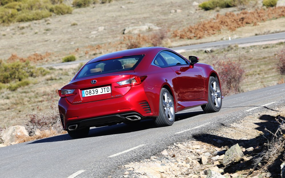 PRUEBA: Lexus RC 300h 2016 - Periodismo del Motor