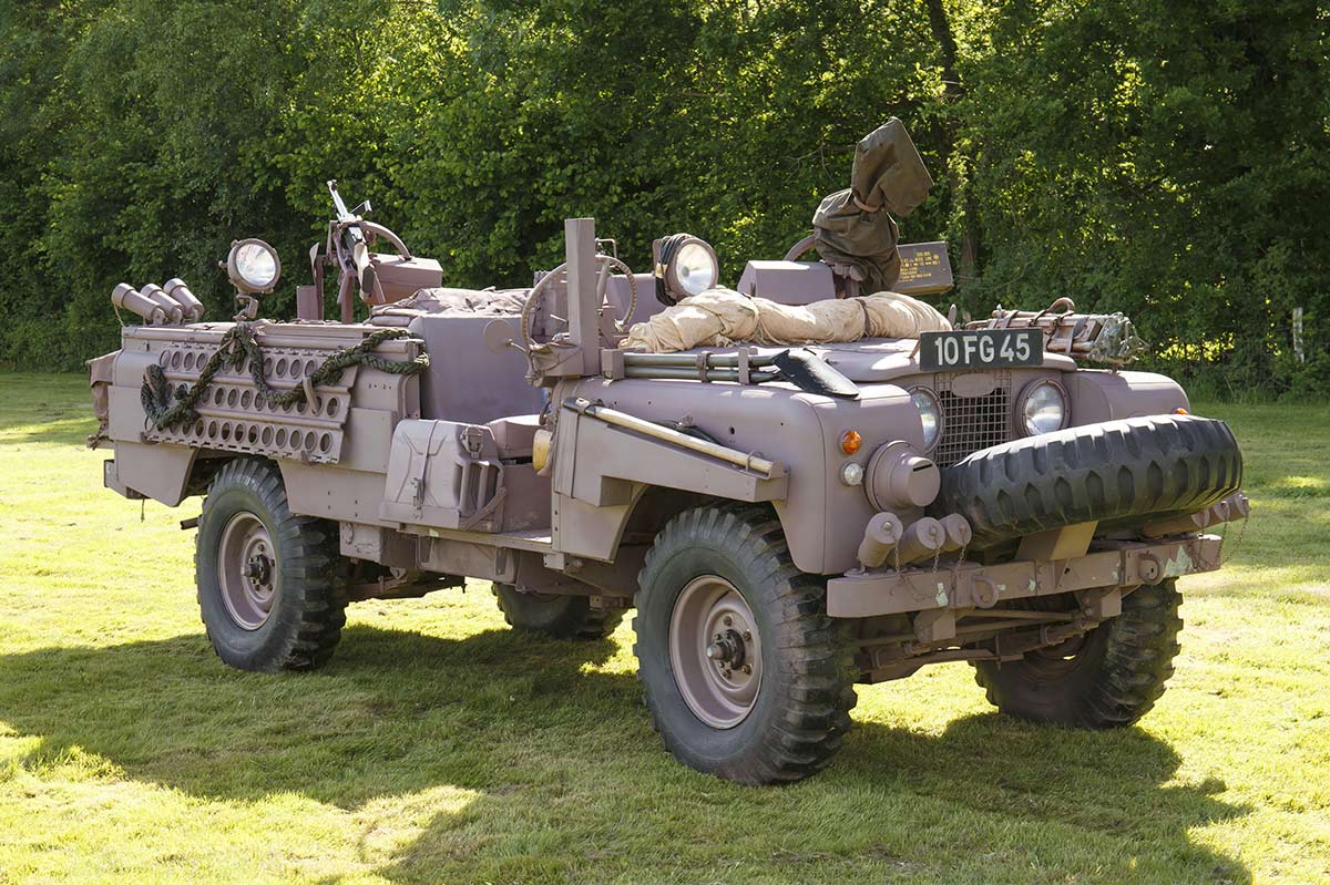 Land Rover Pink Panther: todo un guerrillero - Periodismo del Motor