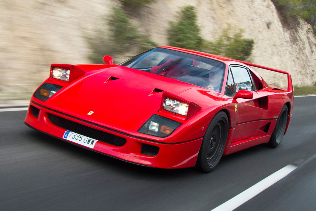 PRUEBA: Ferrari F40, ¡por esto es el más querido de la historia!