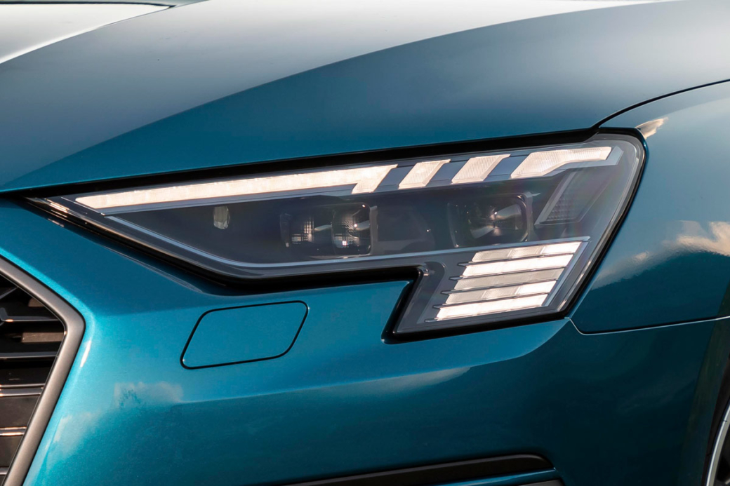 Las luces LED del Audi RS 3 2021 formarán una bandera a cuadros ...