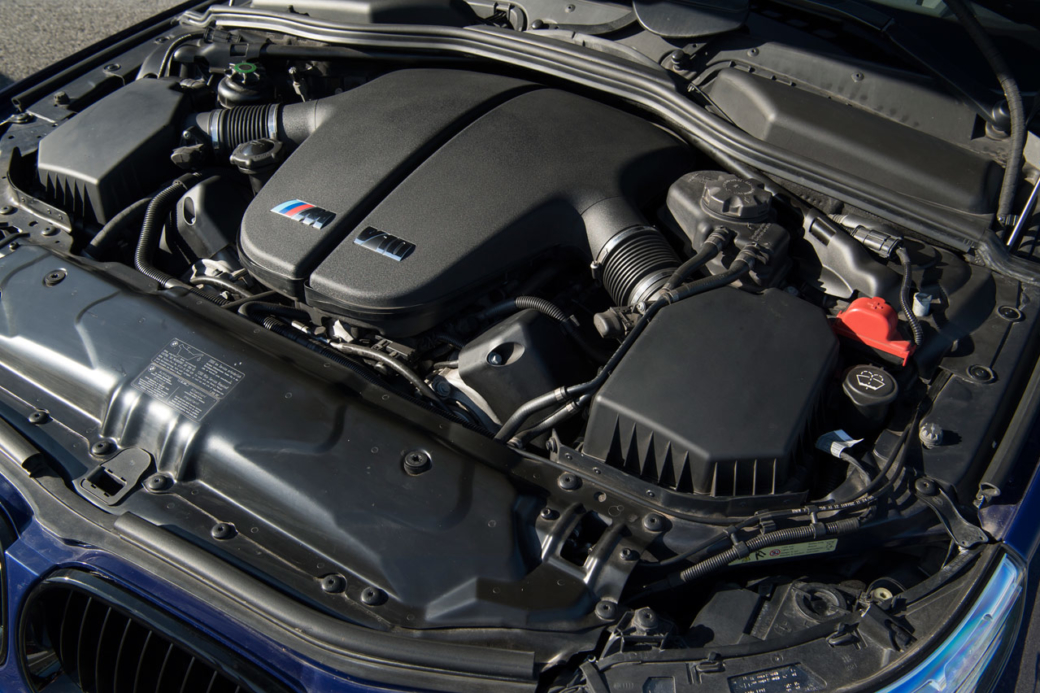 PRUEBA: BMW M5 (E60), aquella rabiosa berlina V10 que nos regaló la marca