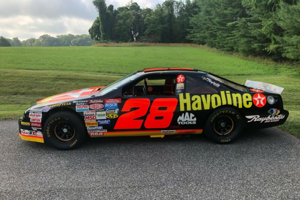 A la venta el NASCAR con el que Davey Allison sufrió un tremendo accidente
