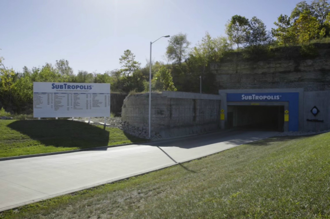 Bienvenidos a SubTropolis: un complejo empresarial con una red de ...