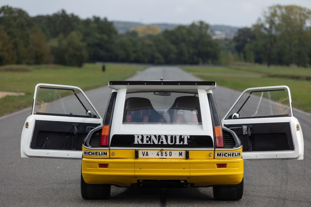 A subasta el Renault 5 Maxi Turbo con el que corrió Carlos Sainz