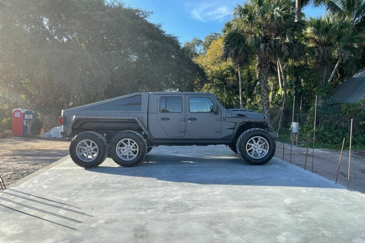 Apocalypse Hellfire 6x6: un Jeep que conducirías en el fin del mundo