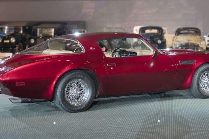 El día que GM puso un V12 de Ferrari en el Pontiac Pegasus Concept