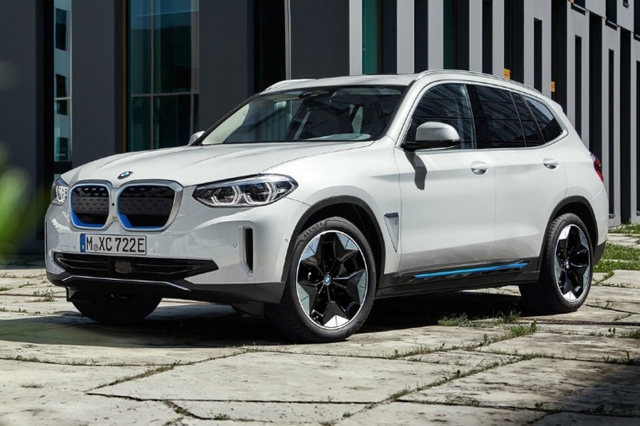 Los 10 mejores coches para viajes largos - Periodismo del Motor