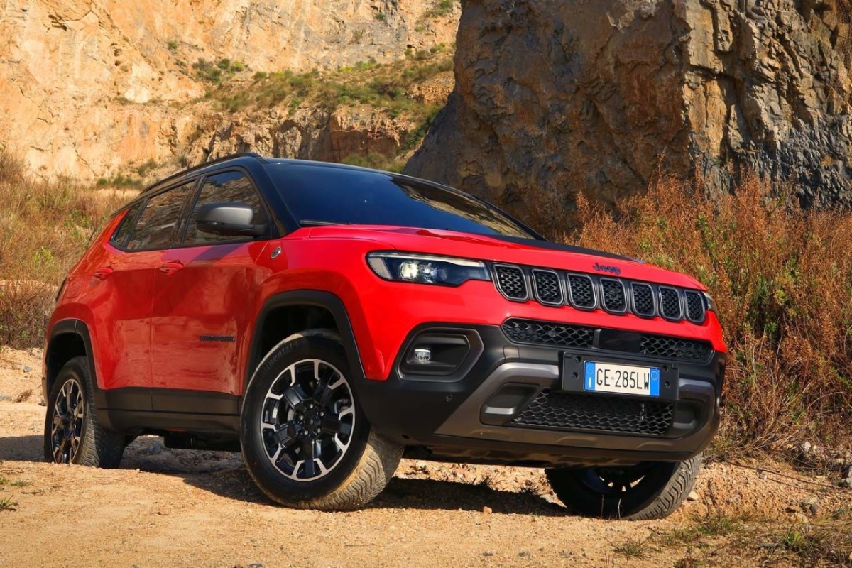 Los 10 mejores coches para viajes largos - Periodismo del Motor
