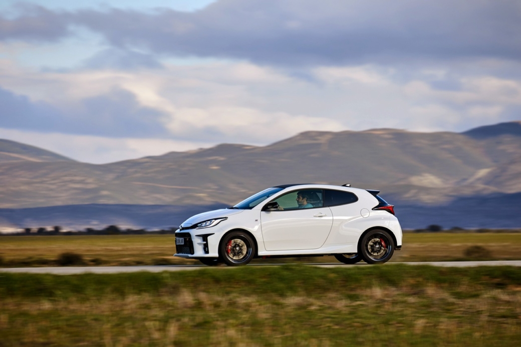 COMPARATIVA: Toyota GR Yaris RZ contra GR Yaris RZ Circuit Pack ...