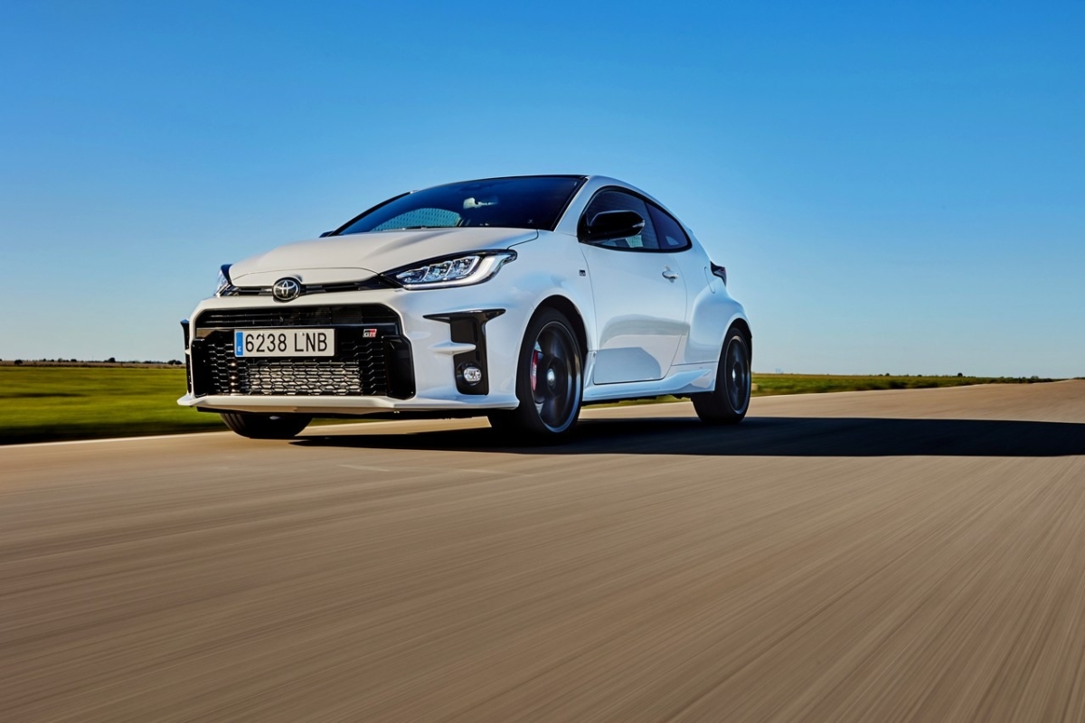 COMPARATIVA: Toyota GR Yaris RZ contra GR Yaris RZ Circuit Pack ...