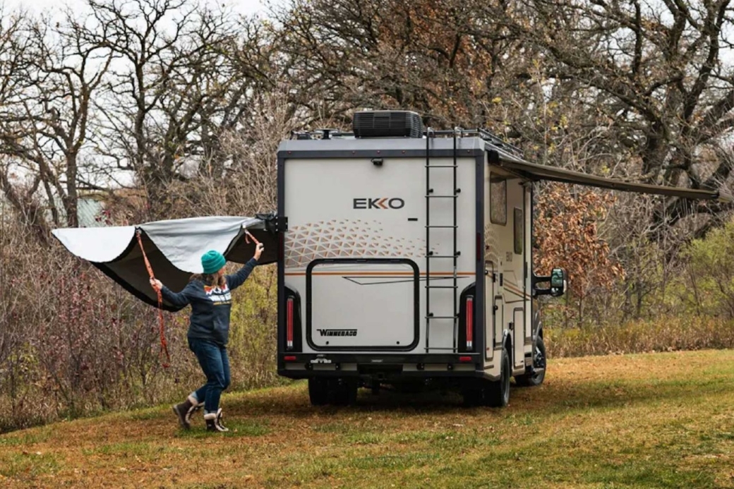 Winnebago Ekko Pop Top, la sorprendente autocaravana basada en la ...