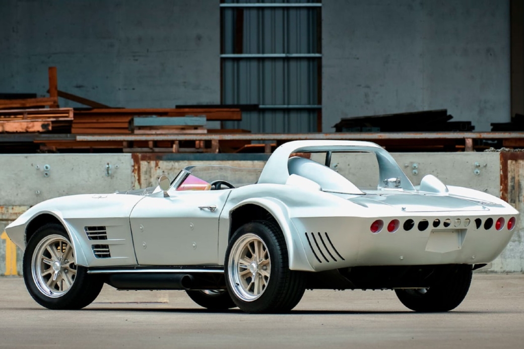 A subasta esta réplica del Chevrolet Corvette Grand Sport de 1963 de ...