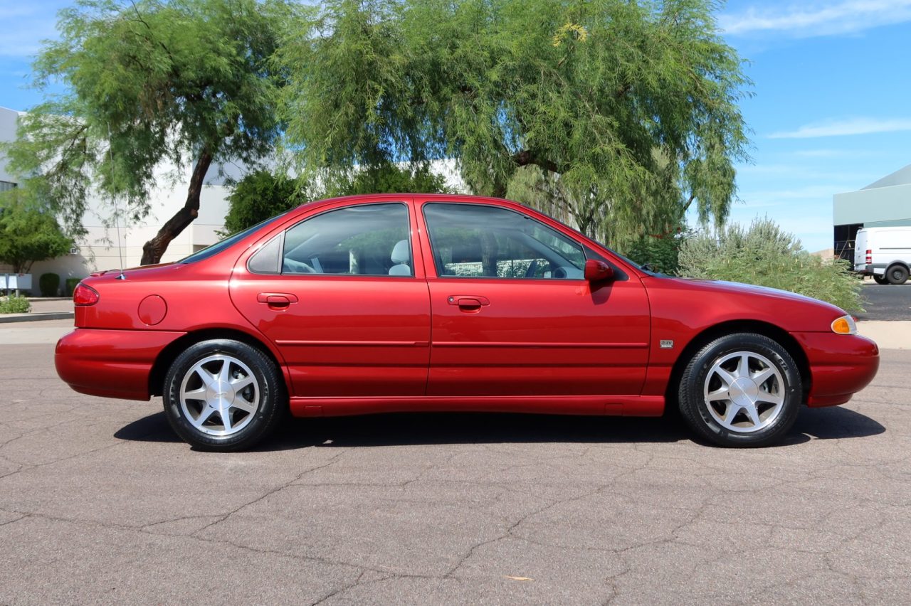 A subasta este Ford Contour de 1996 con un V6 desarrollado por Porsche
