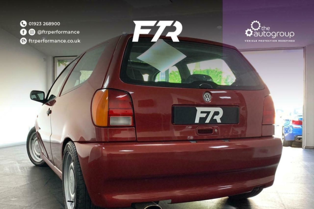 A la venta este Volkswagen Polo 6N de 1999 con un motor VR6 2.9