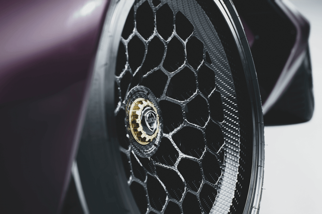 Lancia Stratos Zero Restomod: la visión futurista del concept de 1970