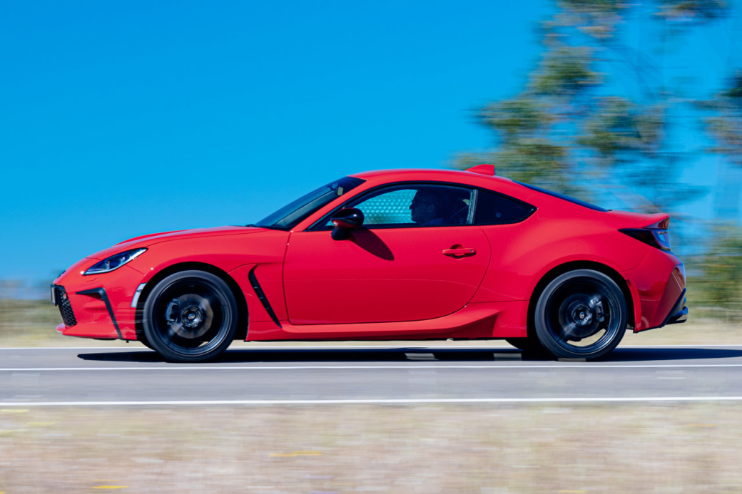 PRUEBA: Toyota GR86 RZ - Periodismo del Motor