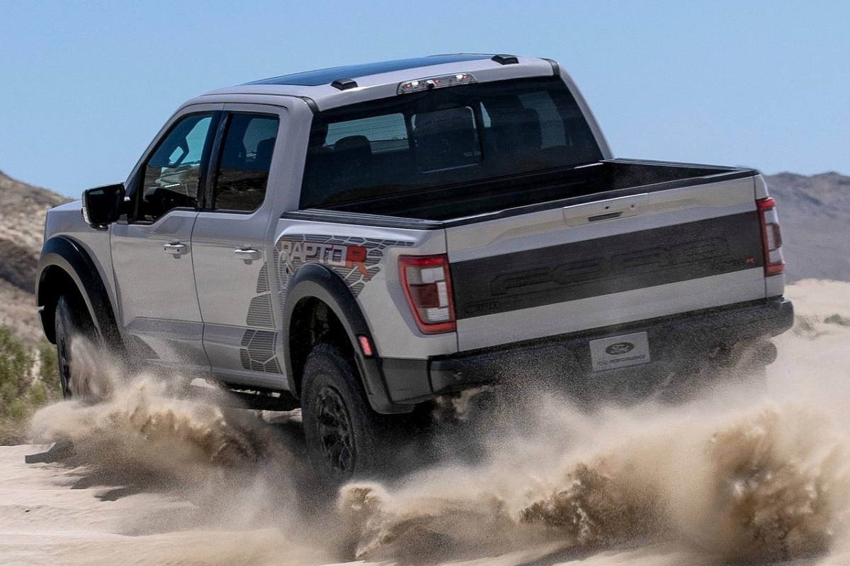 Ford F-150 Raptor R 2024: ahora con 730 CV de potencia - Periodismo del ...