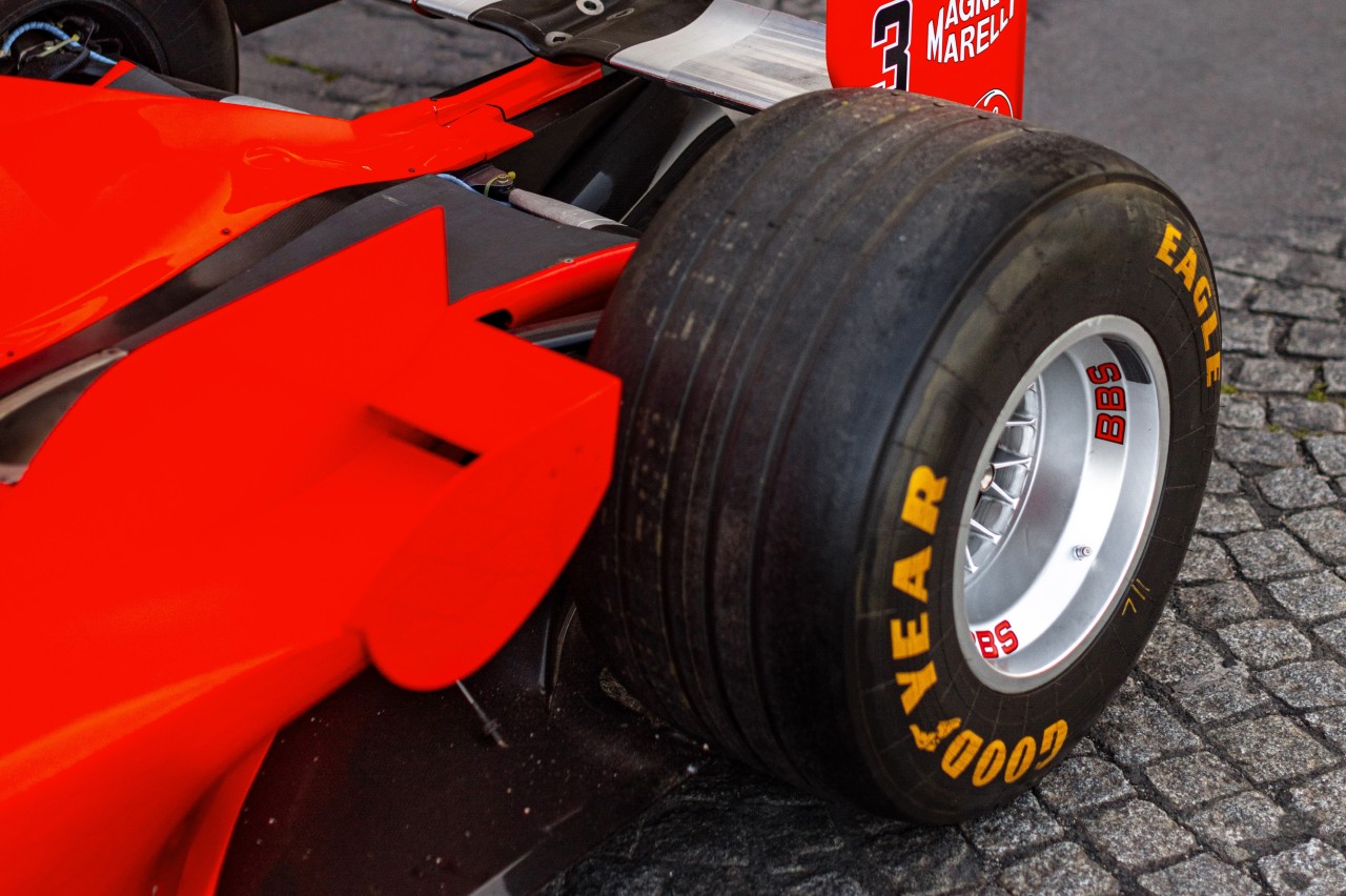 Sale a subasta este Ferrari F300, el Ferrari de F1 más exitoso ...
