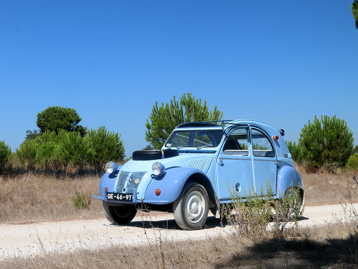 PRUEBA: Citroën 2CV Sahara - Periodismo del Motor