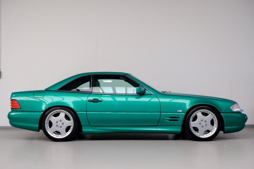 A la venta este exclusivo Mercedes-Benz SL 60 AMG Roadster de 1997