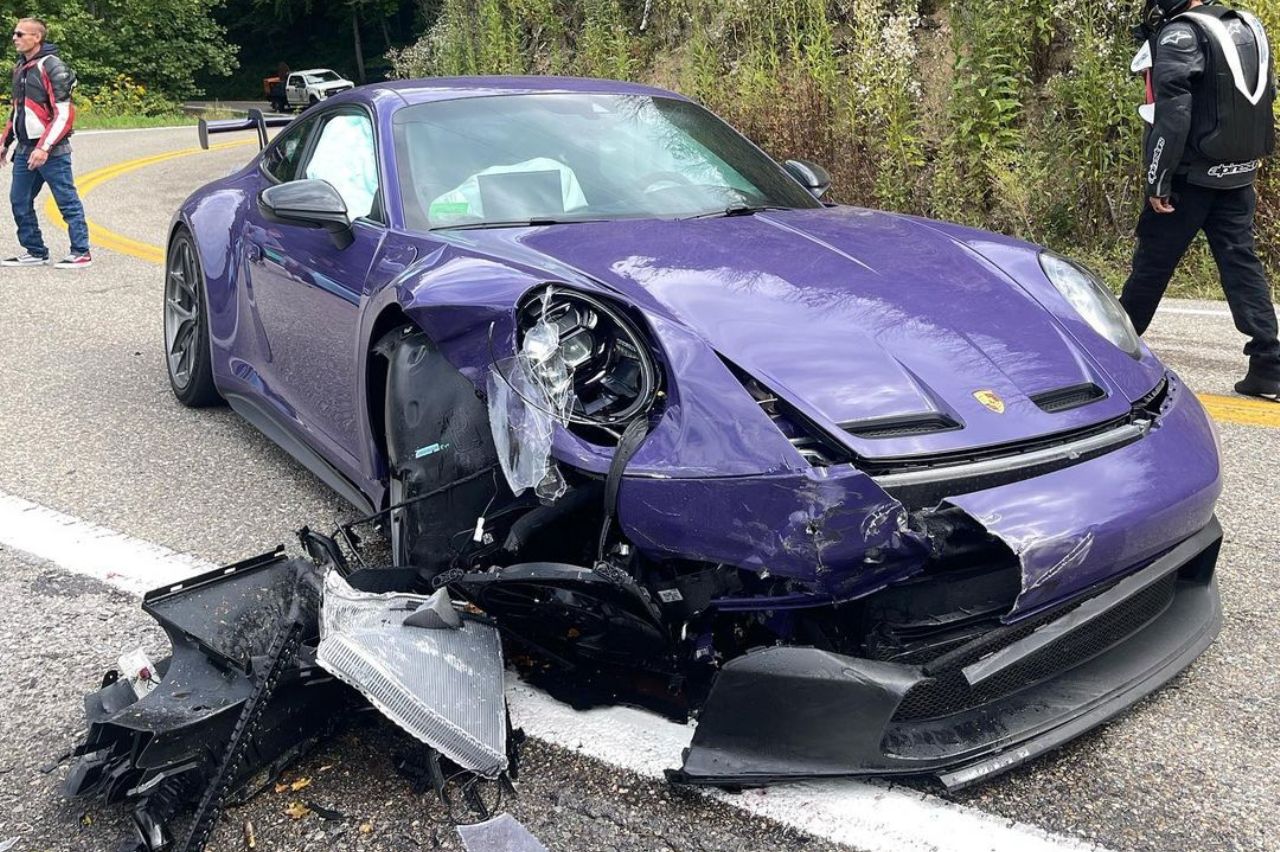 Vídeo: así quedó el Porsche 992 GT3 de un youTuber tras chocar con una ...