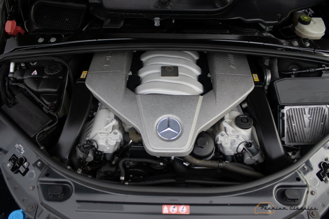 A la venta uno de los 84 Mercedes-Benz R63 AMG cortos fabricados