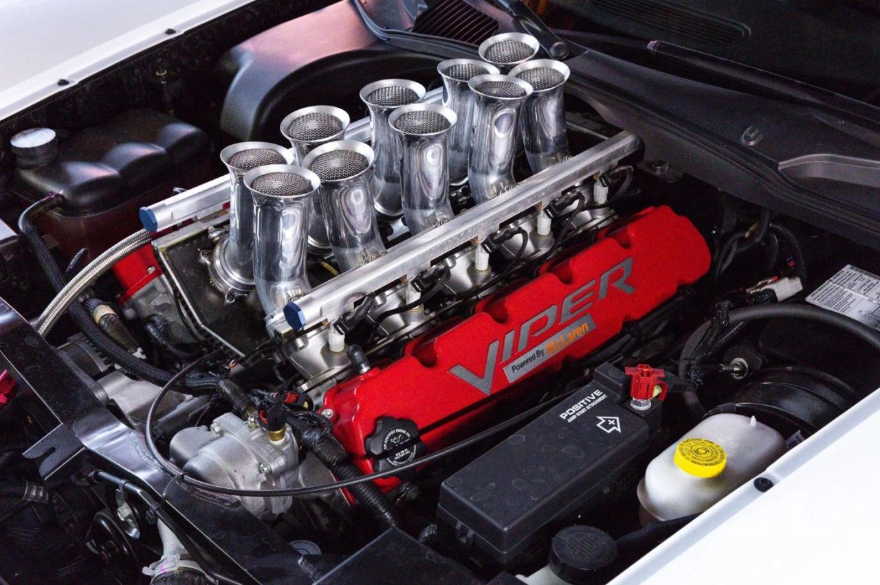 Vendido por 150.000 euros el único Dodge Viper con motor V10 modificado ...