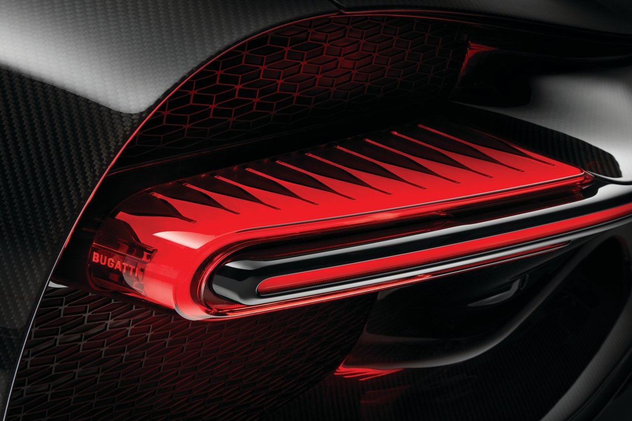 Los locos precios del mantenimiento del Bugatti Chiron - Página 7 de 10