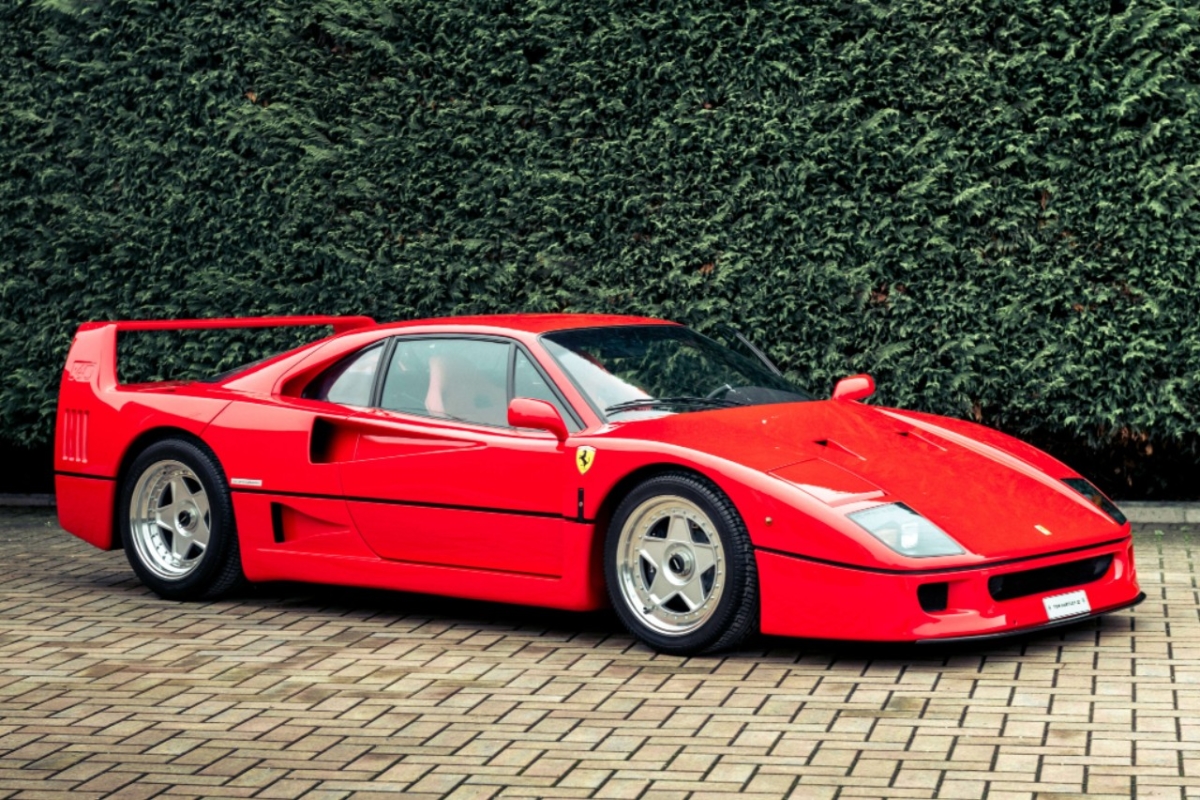 A la venta uno de los 27 Ferrari F40 vendidos originalmente en España y ...