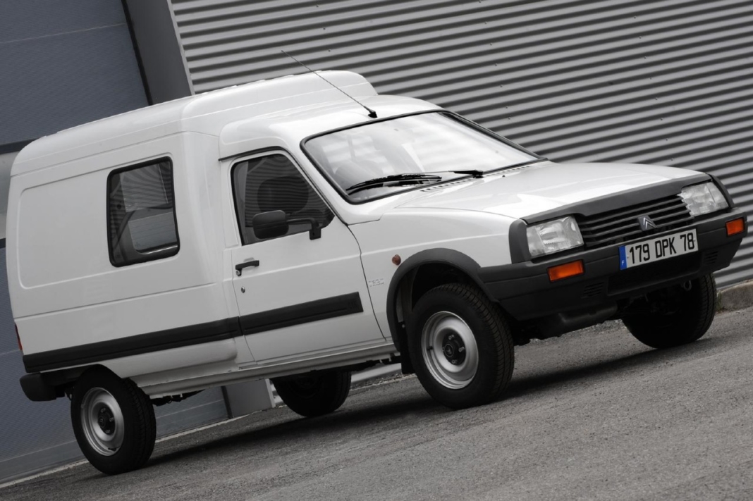 La historia del Citroën C15: la furgoneta que se lo cargaba todo - Periodismo del Motor