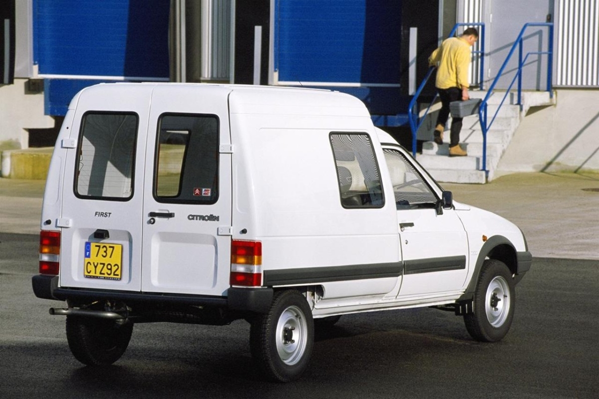 La historia del Citroën C15: la furgoneta que se lo cargaba todo ...