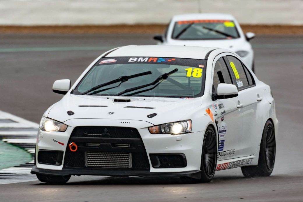 A subasta un Mitsubishi Lancer Evolution X de carreras - Periodismo del ...