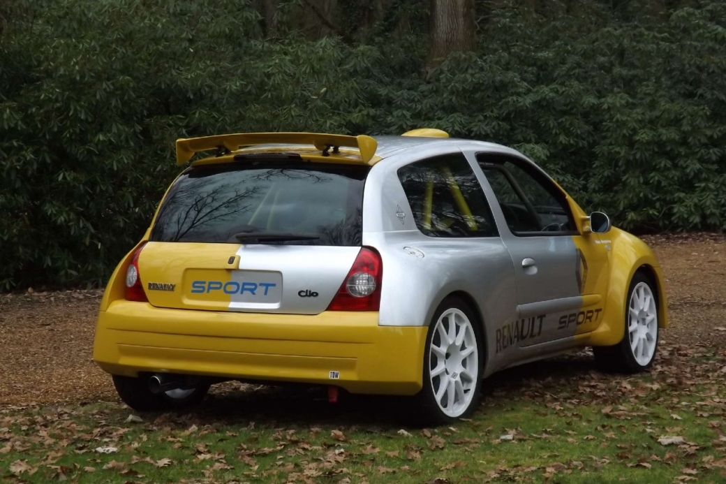 A subasta un Renault Clio 172 Prima Sport del 2000 con 76.000 ...