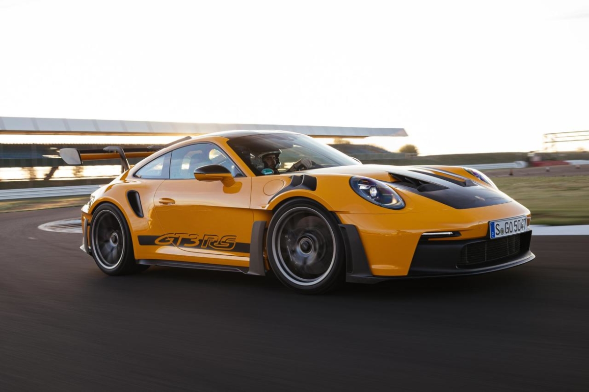 PRUEBA: Porsche 911 GT3 RS 992, ¡el más salvaje de la Historia!