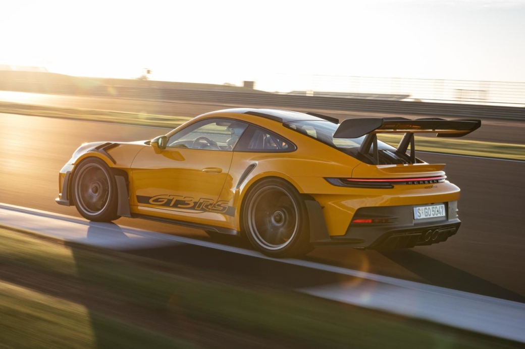 PRUEBA: Porsche 911 GT3 RS 992, ¡el más salvaje de la Historia!