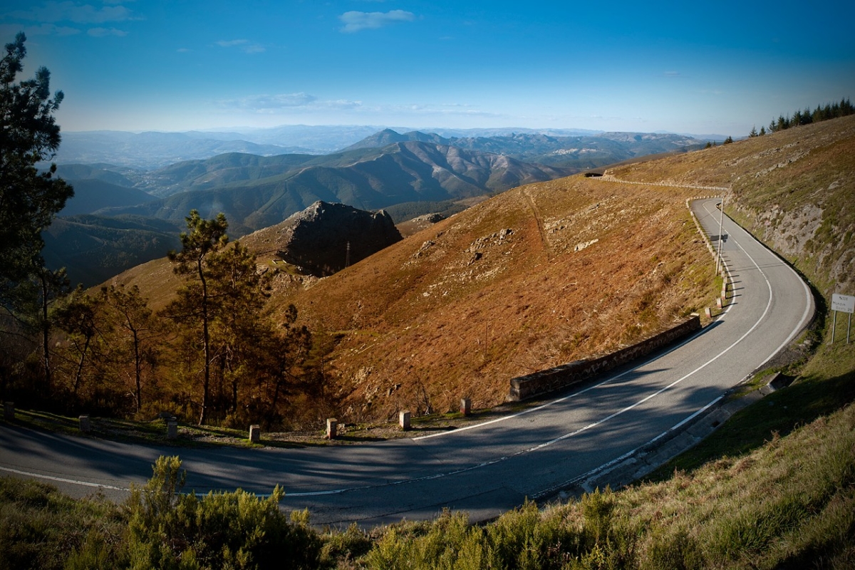 7 carreteras para amantes de las curvas - Periodismo del Motor