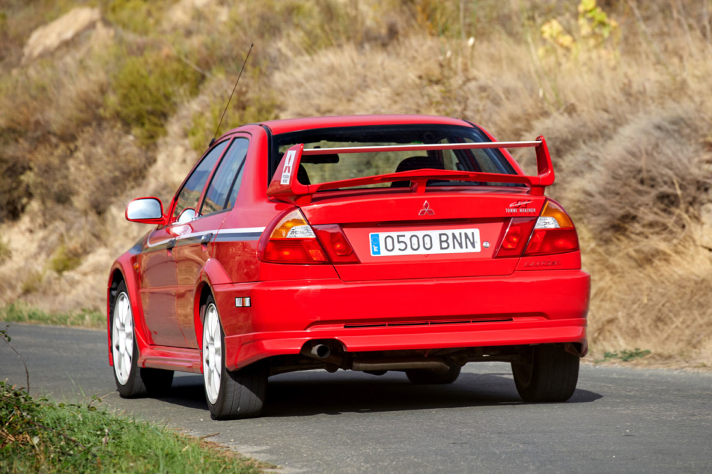 COMPARATIVA: Mitsubishi Lancer Evolution VI GSR Tommi Mäkinen vs ...