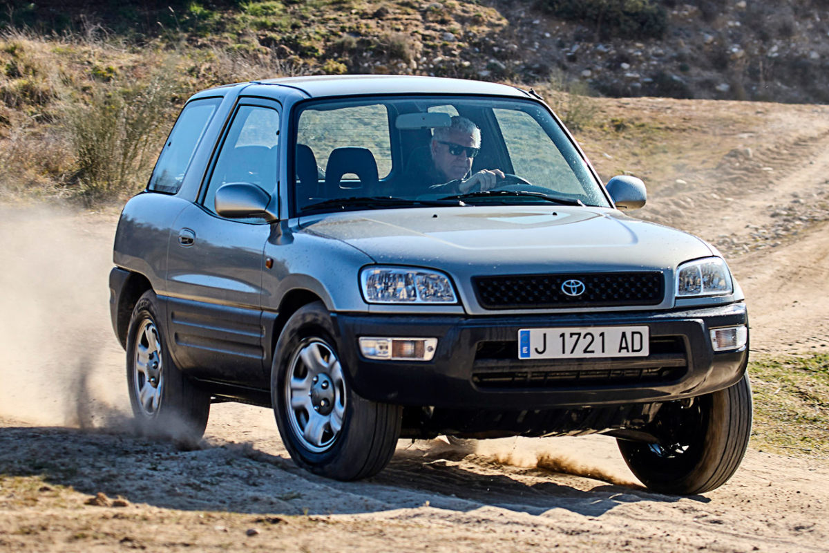 PRUEBA: Toyota RAV4 GX 3P (1999) - Periodismo del Motor