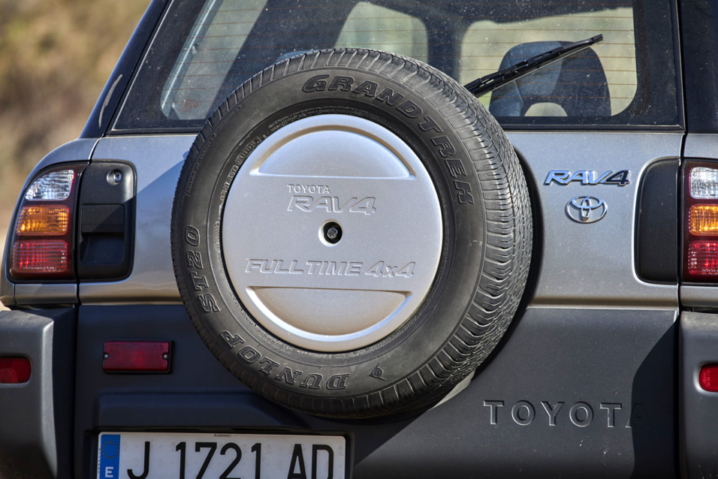 PRUEBA: Toyota RAV4 GX 3P (1999) - Periodismo del Motor